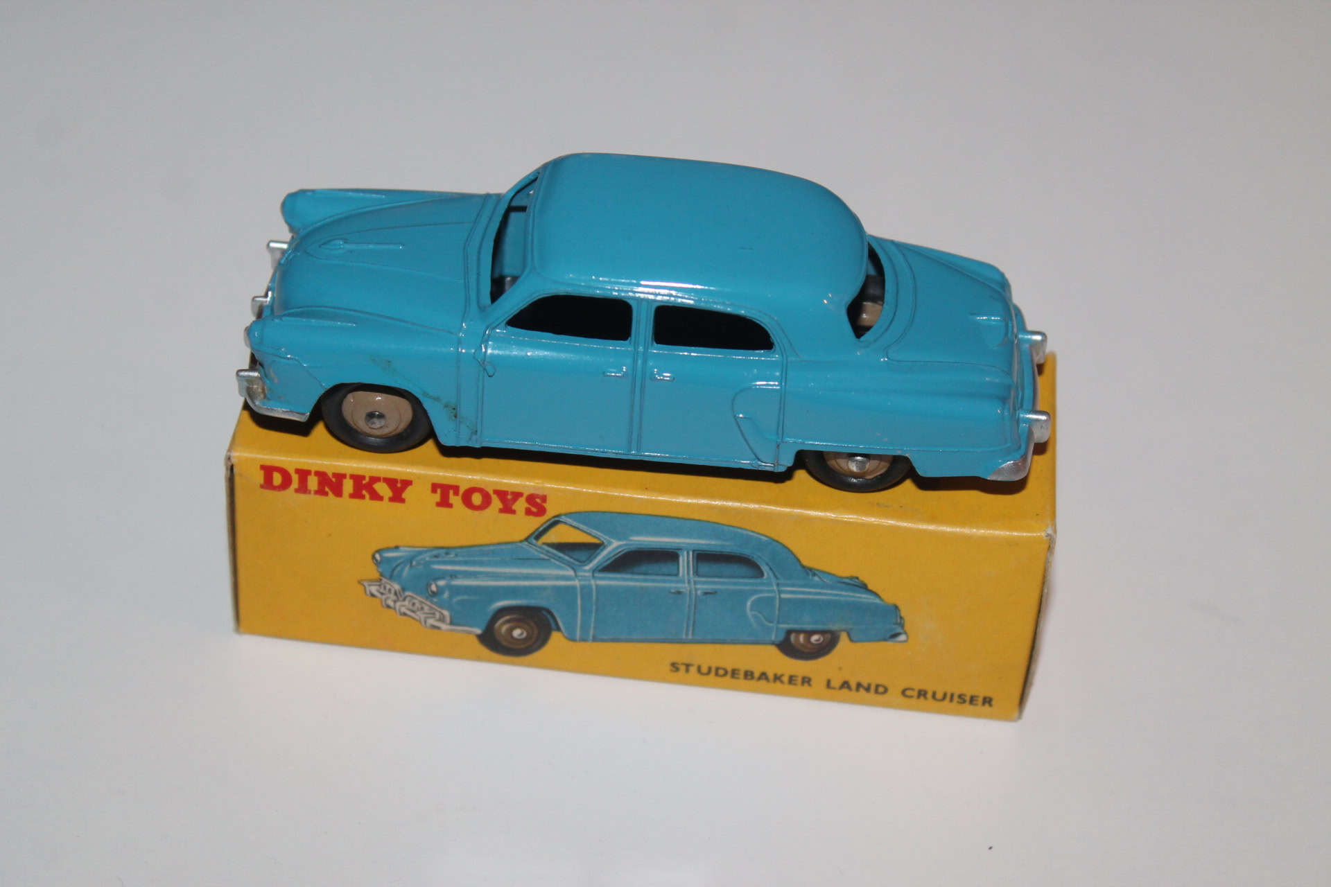 Dinky 172 Studebaker Land Cruiser | Mint | Pembroke'
