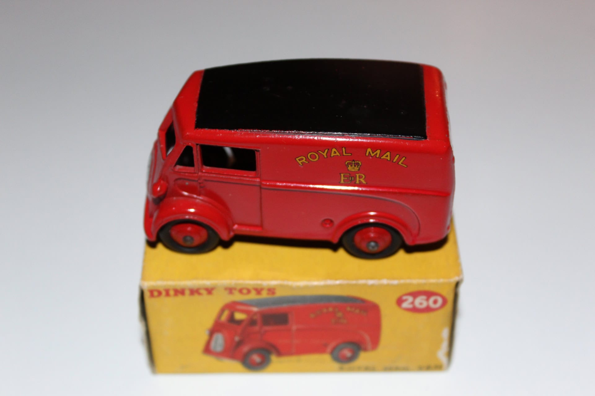 Dinky 260 Morris Royal Mail Van | Very Nearly Mint