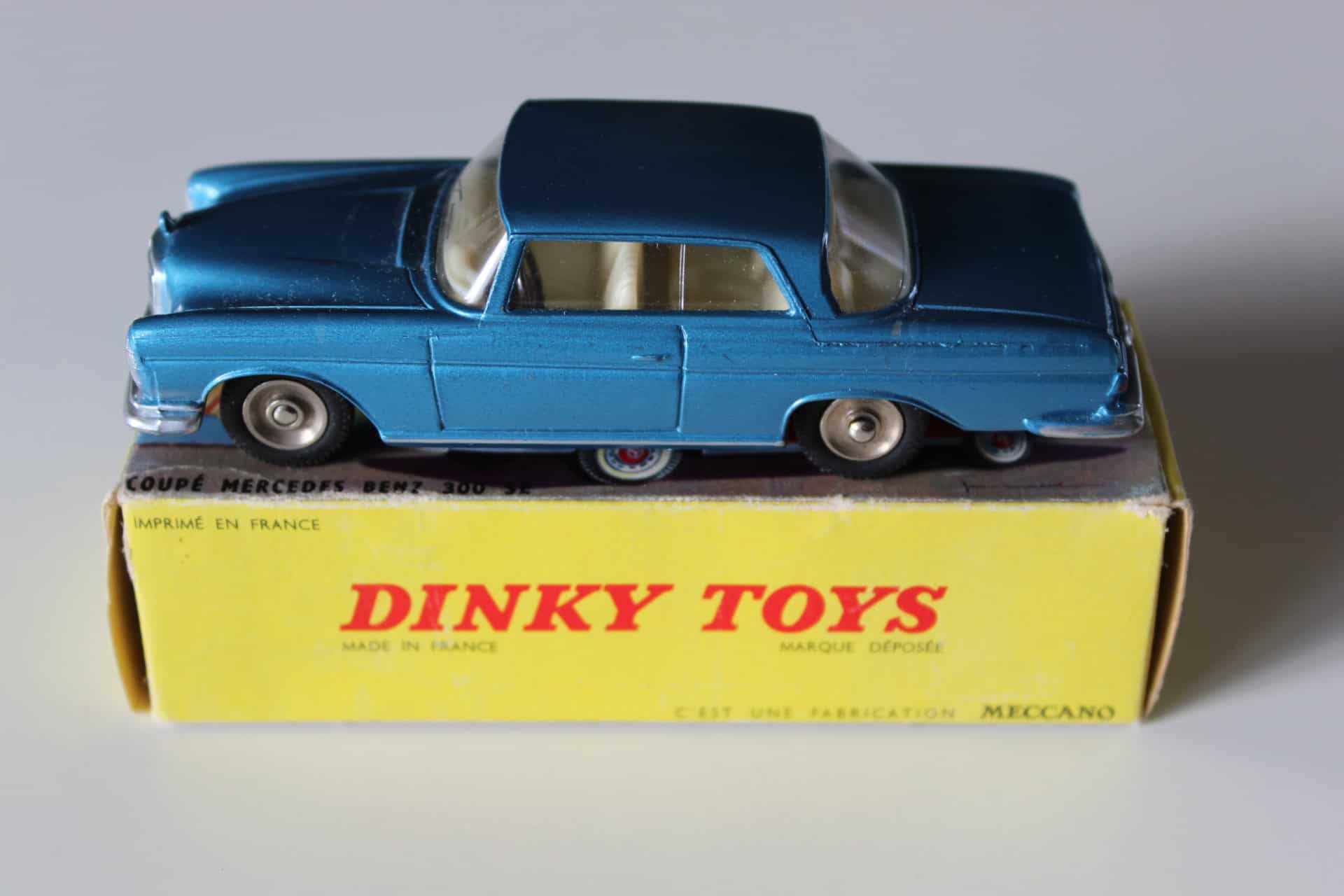 Dinky Toy 533 Mercedes Benz 300 SE Coupe | Mint